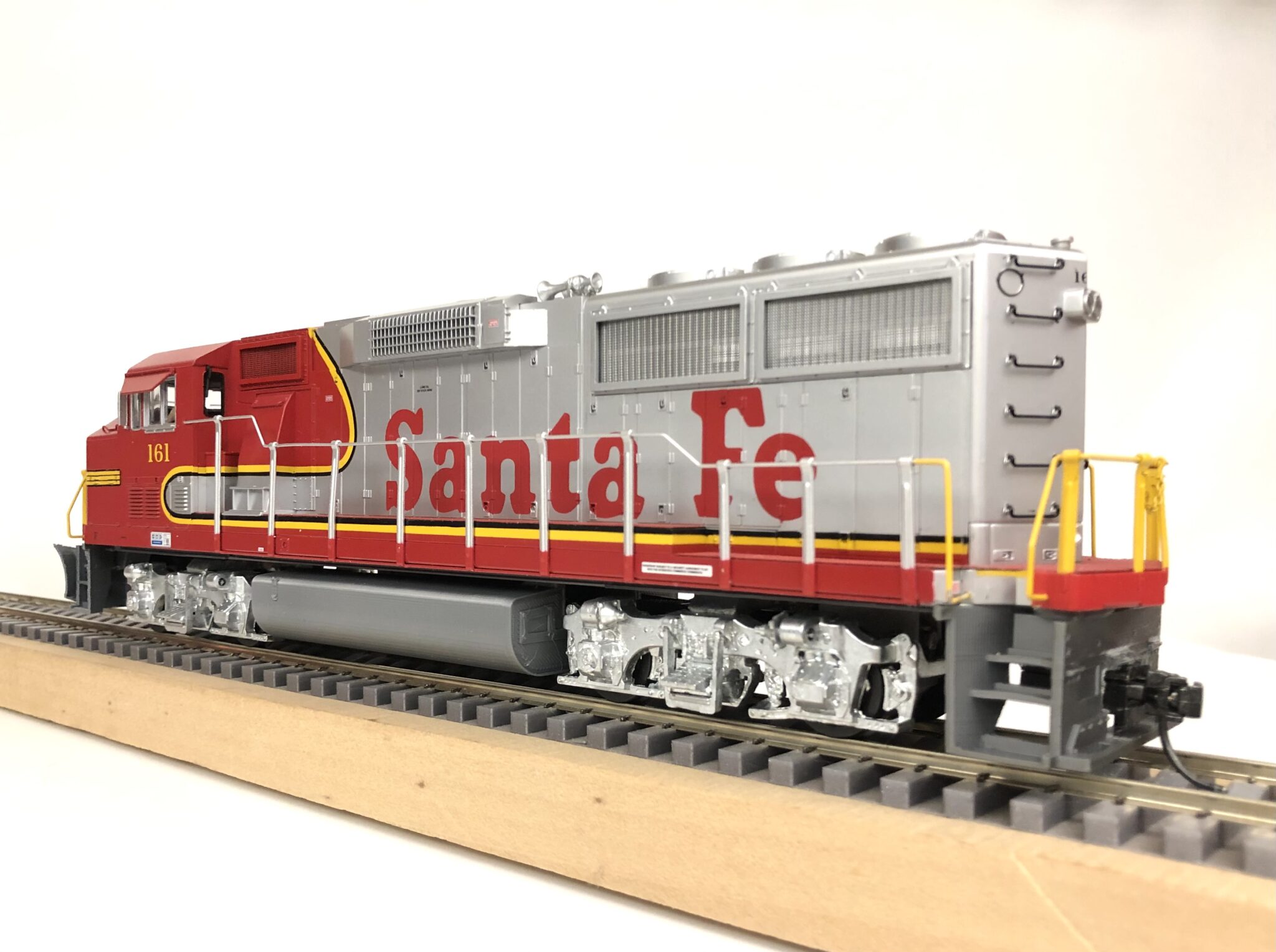 3 Rail to 2 Rail Conversion MTH GP60M All Nation Single Drive Helical ...